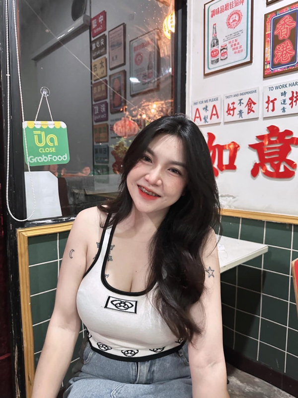 Pattie Wanida แพทตี้ เน็ตไอดอล สาวสวย สุดแซ่บ อกภูเขาไฟ อวดความ